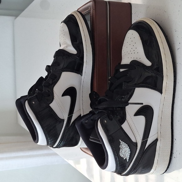 Jordan | Shoes | Air Jordan Mid Allstar Carbon Fiber Retro Black White ...